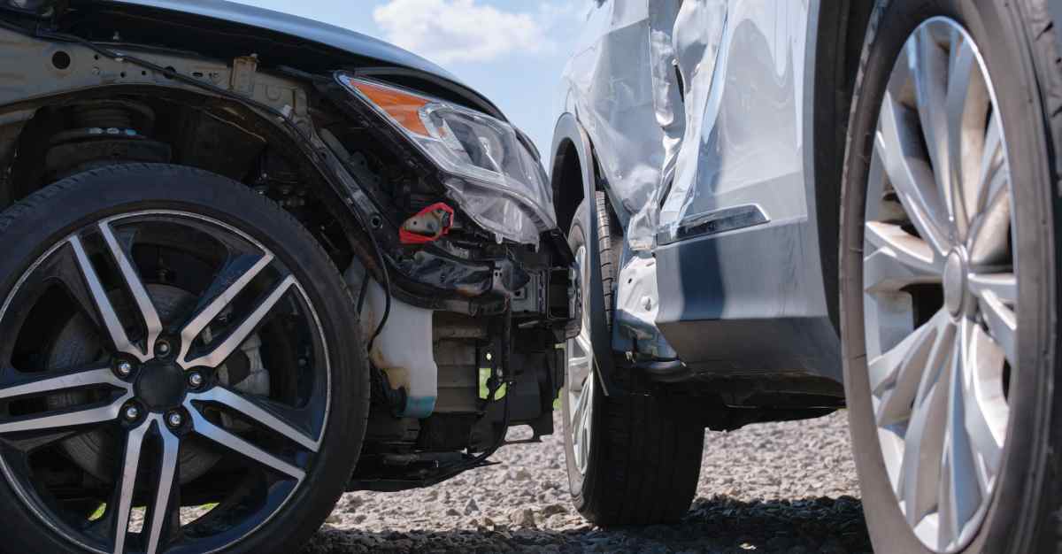 Incidente con auto a noleggio: cosa fare e chi paga i danni